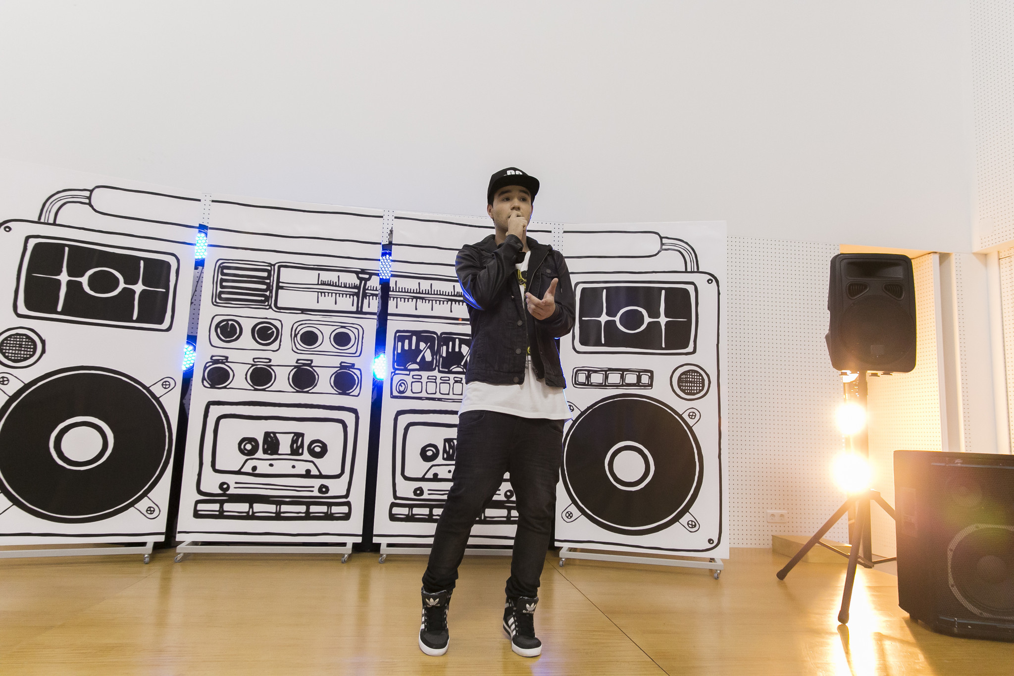 Holofote | D8 nas gravações de uma campanha publicitária de regresso às ...