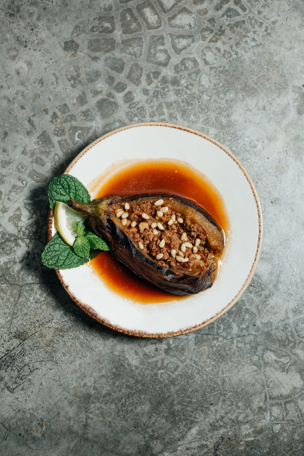 Visão | No Mezze, em Lisboa, há uma ceia de Natal com sabor a Médio ...