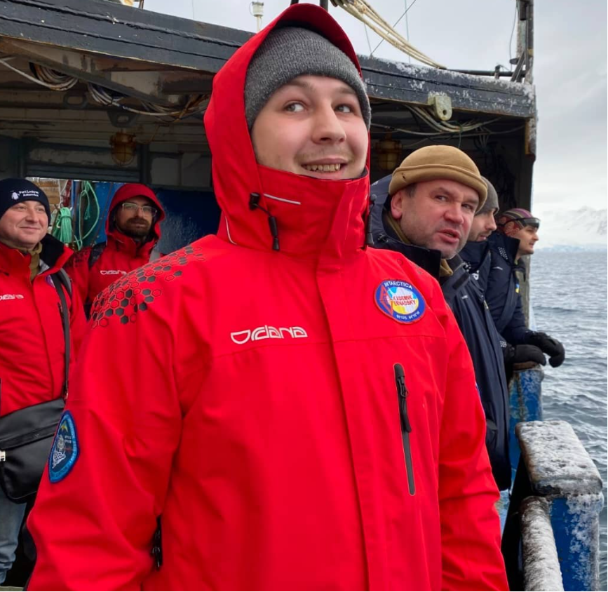 Visão | Na Antártida, a mais de 15 mil quilómetros de casa, Yan Bakhmat não sabe como vai voltar ...