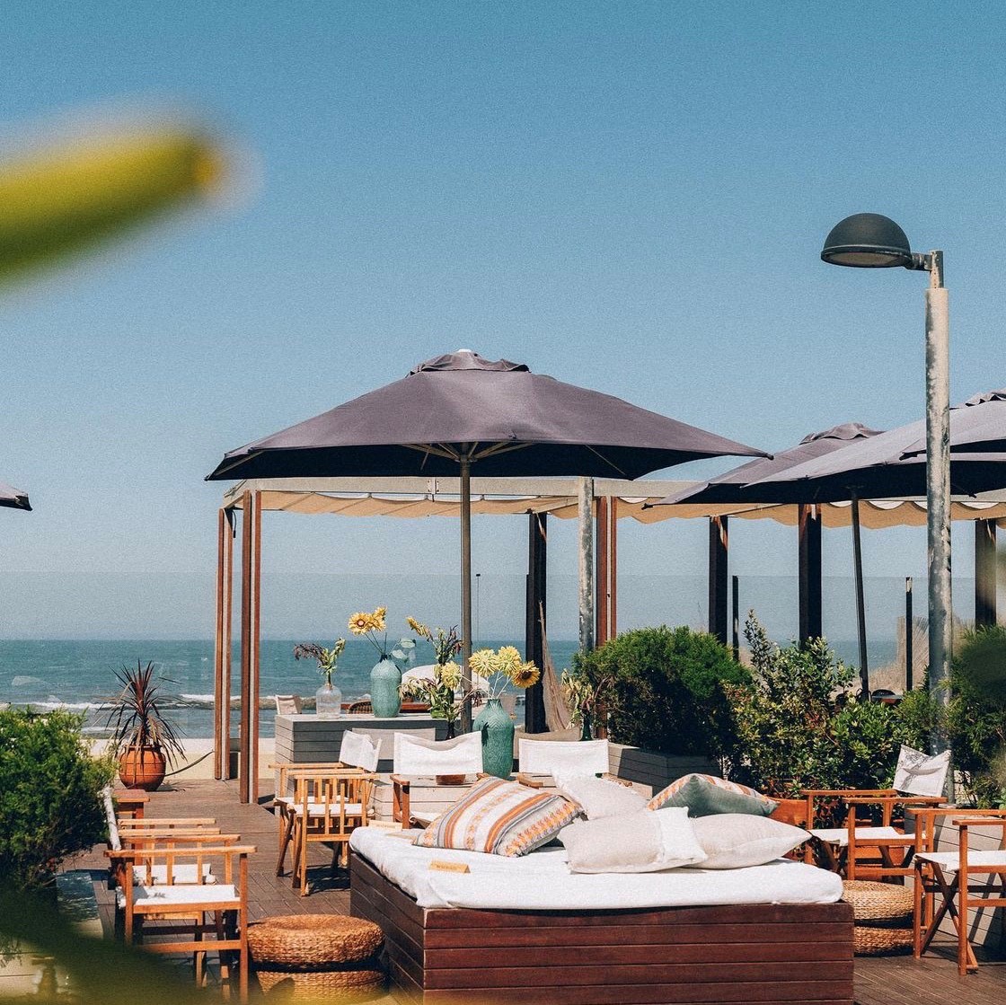 Visão | E o mar aqui tão perto: 11 bares de praia à volta de Lisboa e ...
