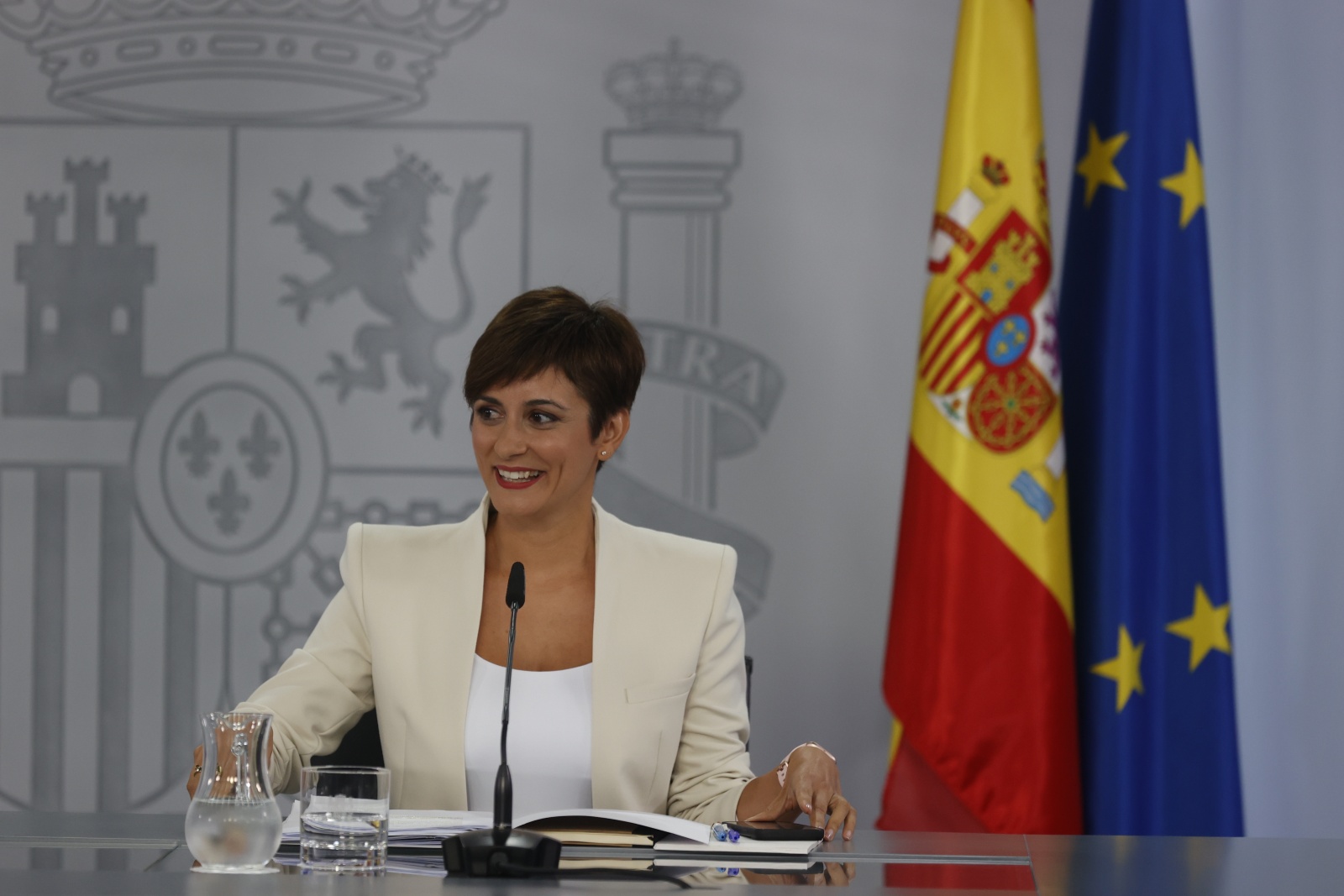 Visão | Governo de Espanha "apoia" inclusão da Ucrânia na candidatura ...