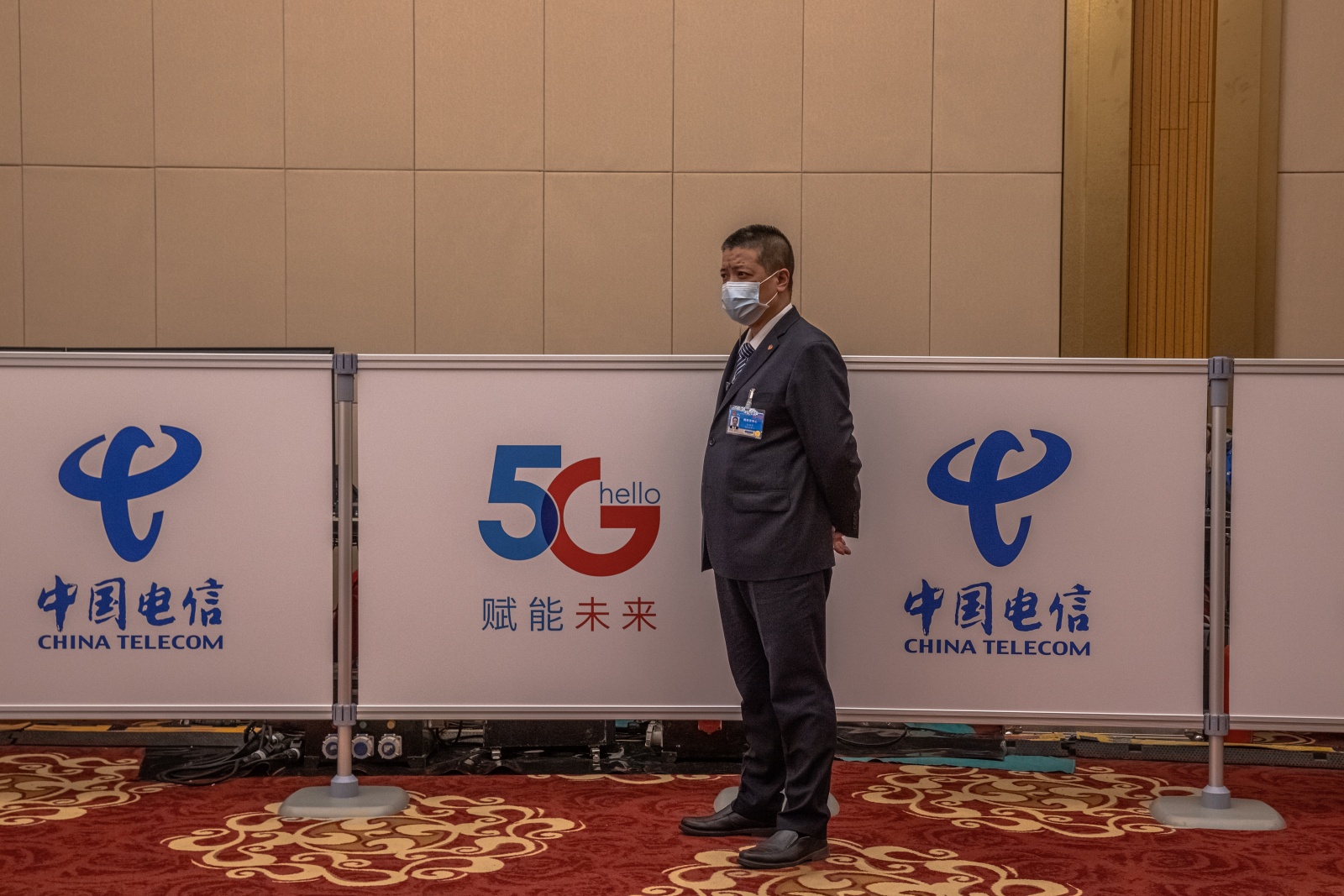 Visão | Macau atribui licenças 5G à CTM e China Telecom