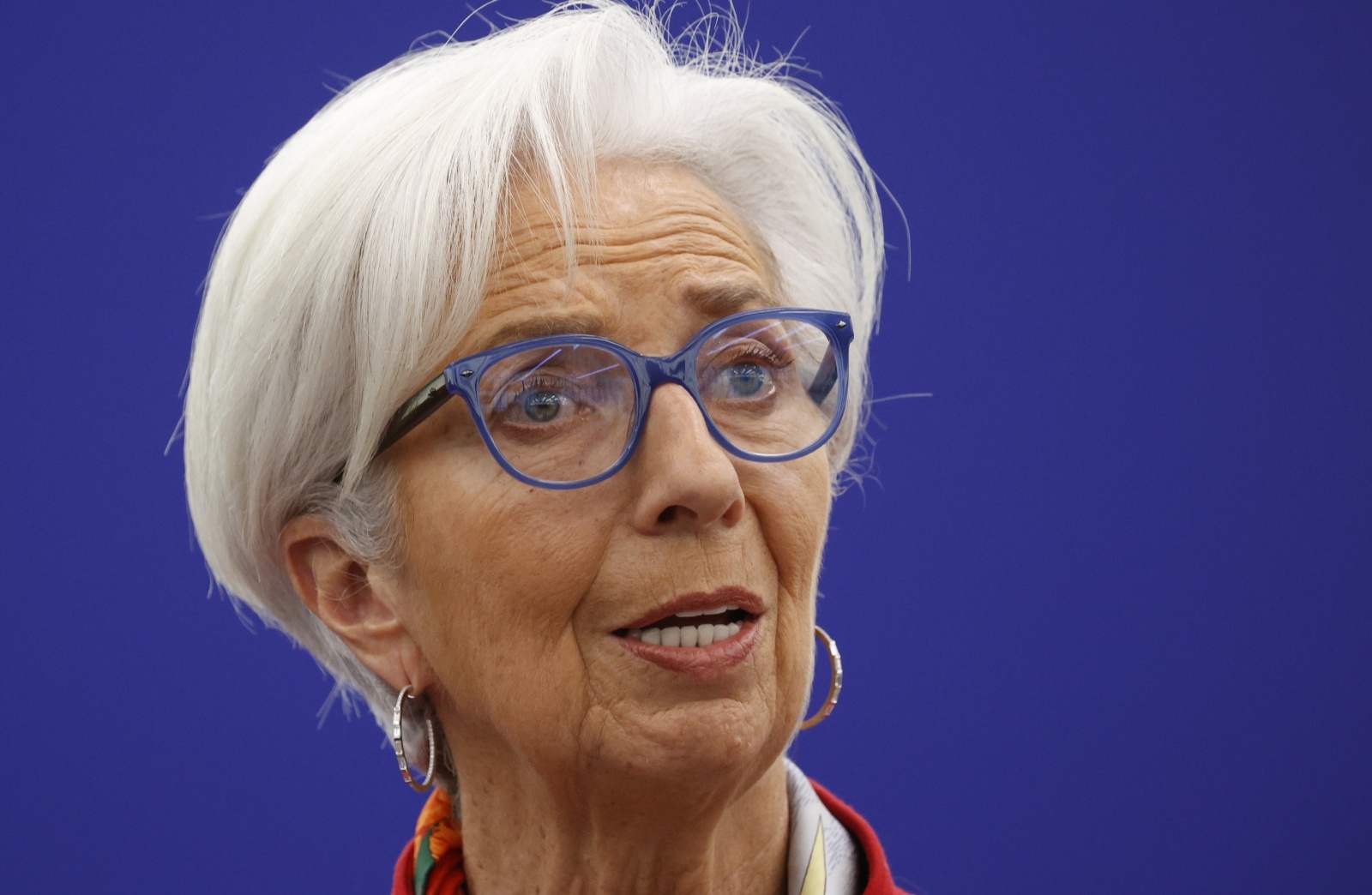 Visão | Lagarde sugere que aumento das taxas de juro não acaba em março