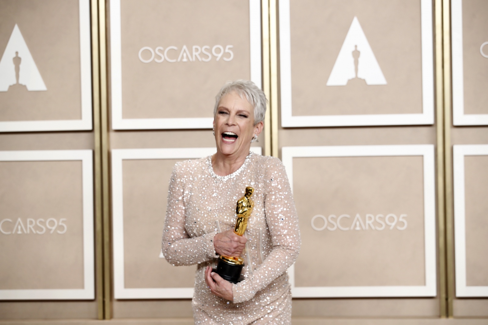 Visão | Jamie Lee Curtis pede "mais mulheres em qualquer lado, a ...