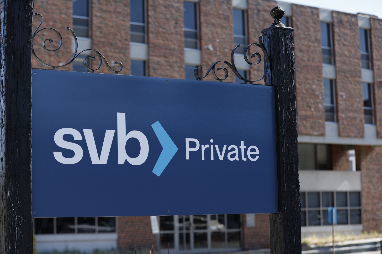 Visão | Reserva Federal admite falhas na supervisão do banco SVB