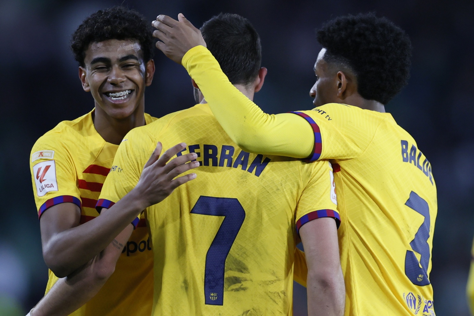 Visão | Barça vence Bétis com hat-trick' de Ferran Torres e golo ...