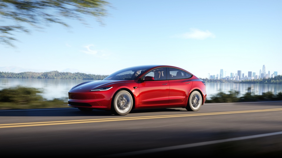 Exame Informática | Tesla Model 3 'Highland' em teste: Este carro devia ...