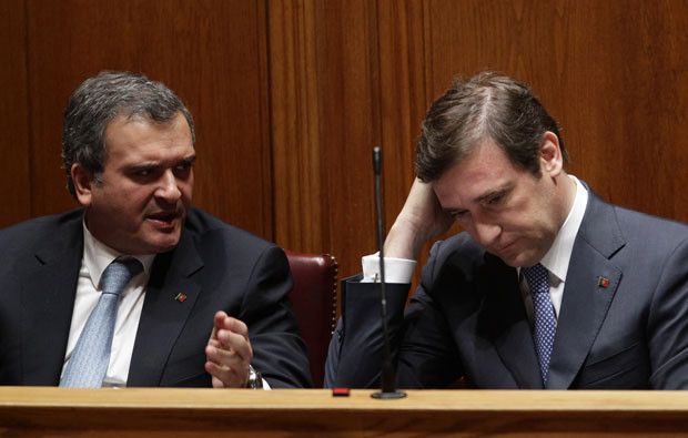 Caras | Miguel Relvas demitiu-se